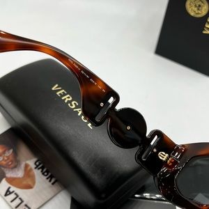 Versace | Accessories | Versace Ve4425u Thick Rim Sunglasses In Brown ...